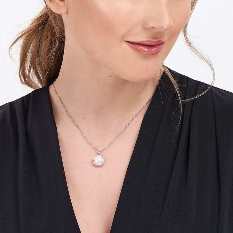 Isle of Wight Pearl - Amberley Cluster Pearl Pendant